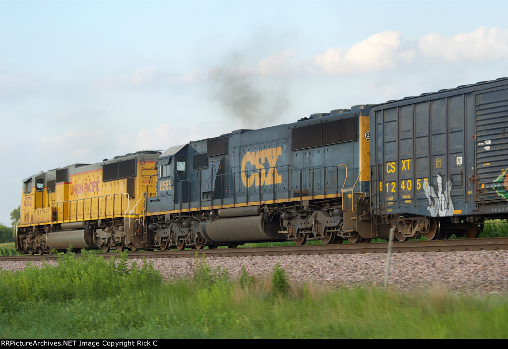 CSX 8585
